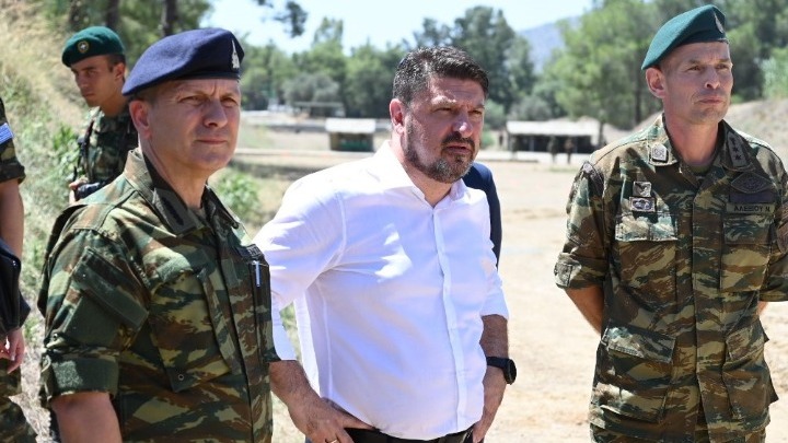 Σε στρατιωτικές μονάδες των ΕΔ σε όλη την Ελλάδα ο Ν. Χαρδαλιάς για ...