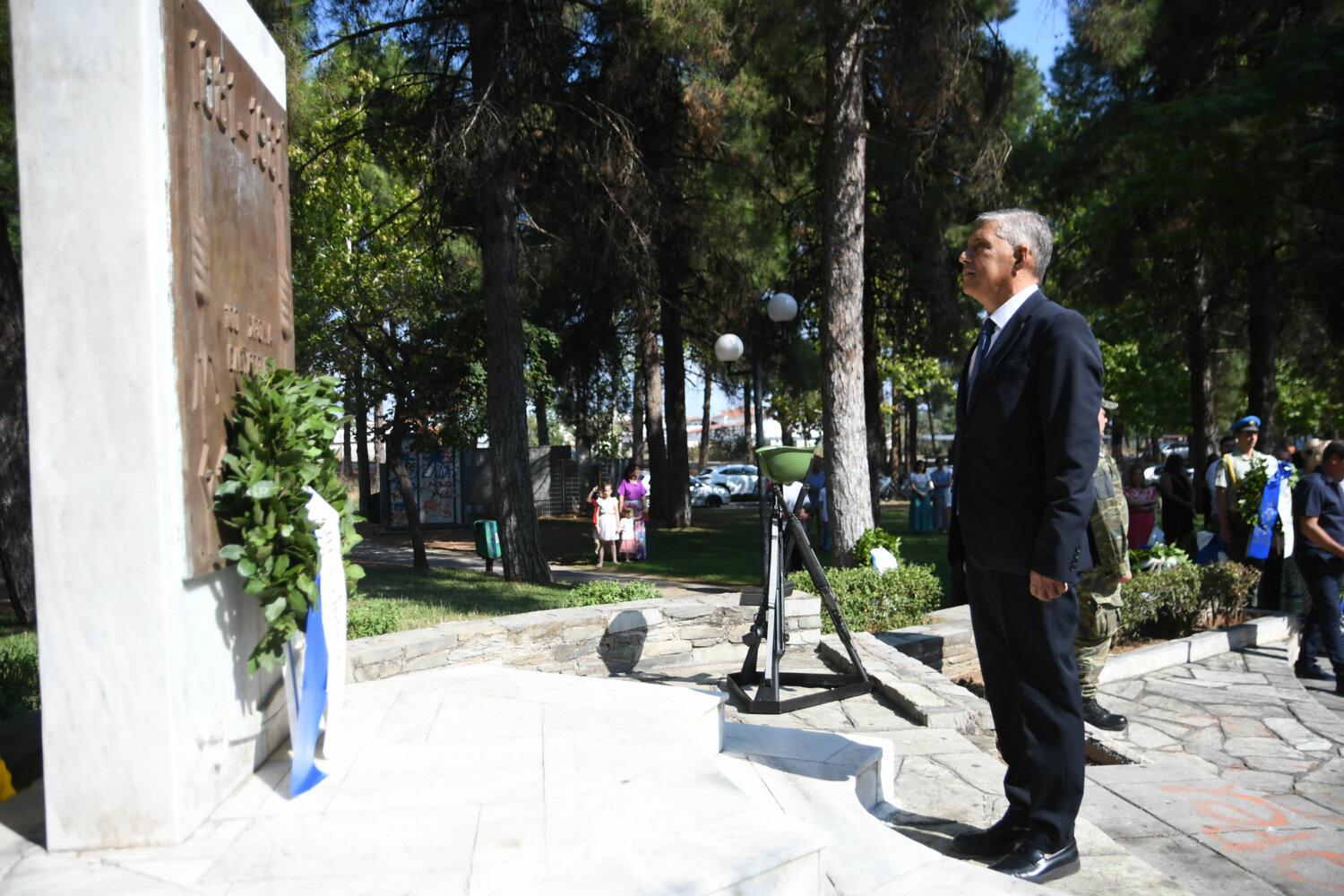 Εικόνες από την κατάθεση στεφάνων για την Απελευθέρωση της Λάρισας (φωτ ...
