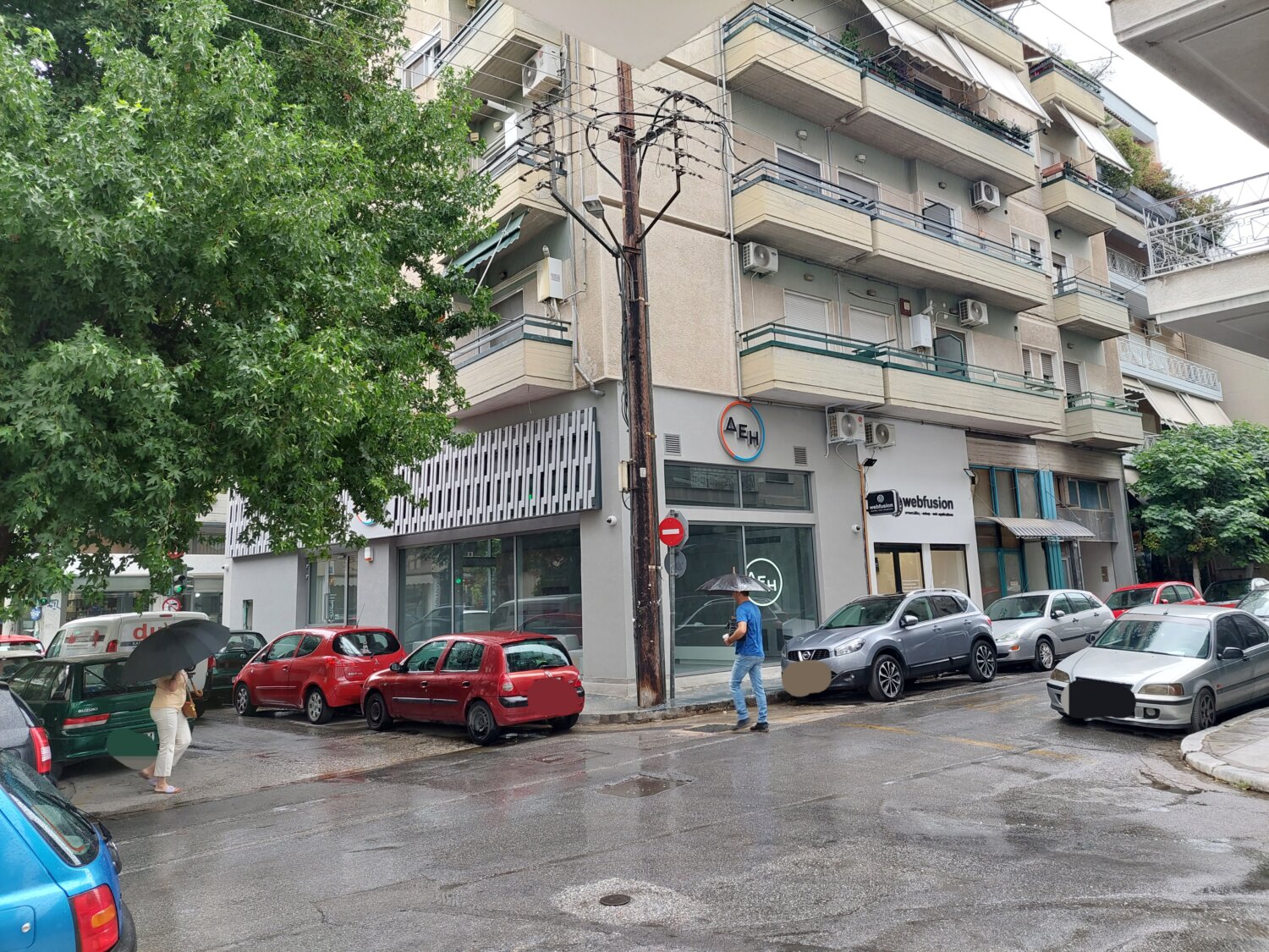 Η "Ψυχρή Λίμνη" έφτασε στη Λάρισα - Ξεκίνησε η βροχόπτωση (φωτ ...