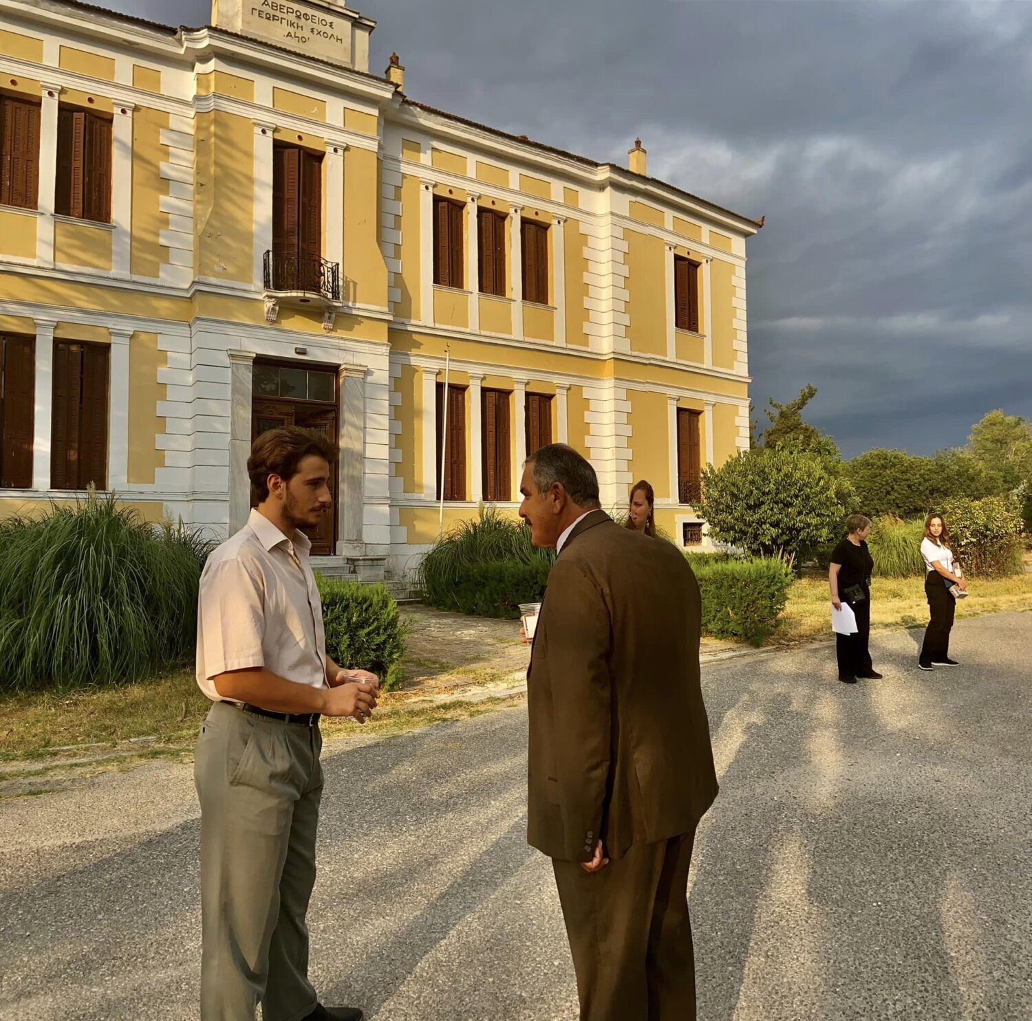 Γυρίσματα στην Αβερώφειο Γεωργική Σχολή για το "Προξενιό της Ιουλίας ...