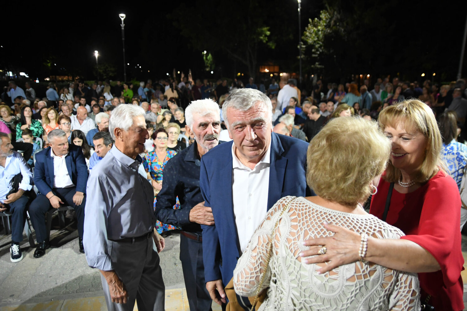 Εγκαίνια για το εκλογικό κέντρο του Θανάση Νασιακόπουλου - Δείτε ...