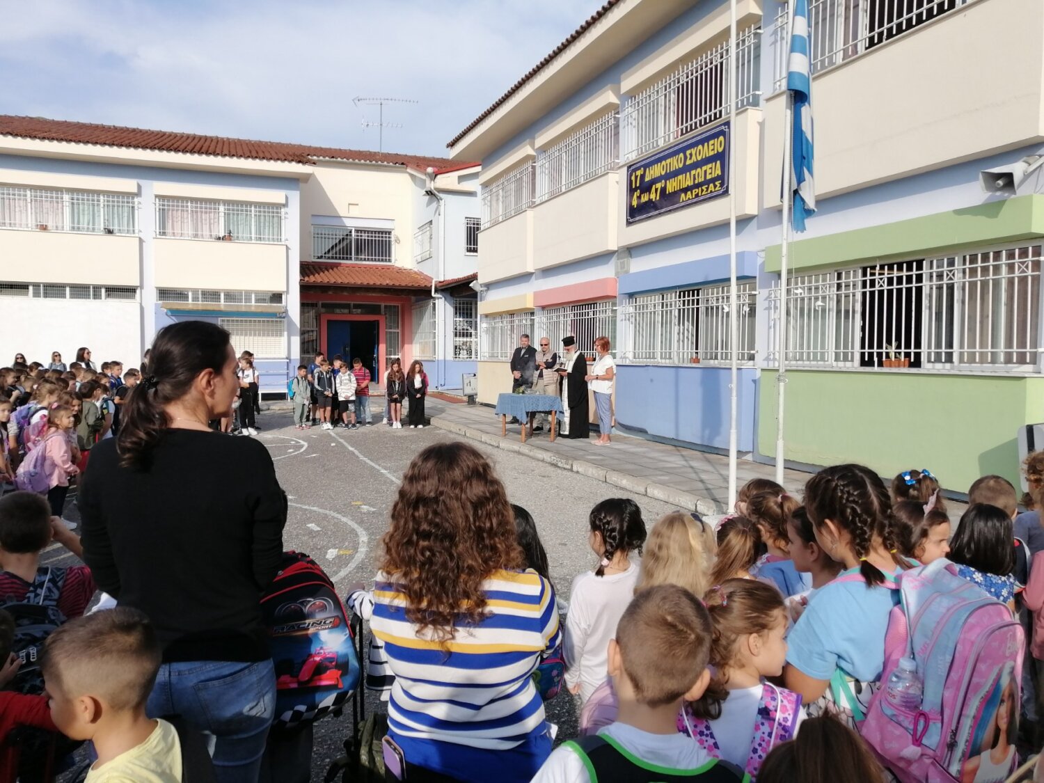 Στον Αγιασμό του 17ου Δ.Σ. ο Δημοτικός Σύμβουλος Λάρισας Κώστας ...