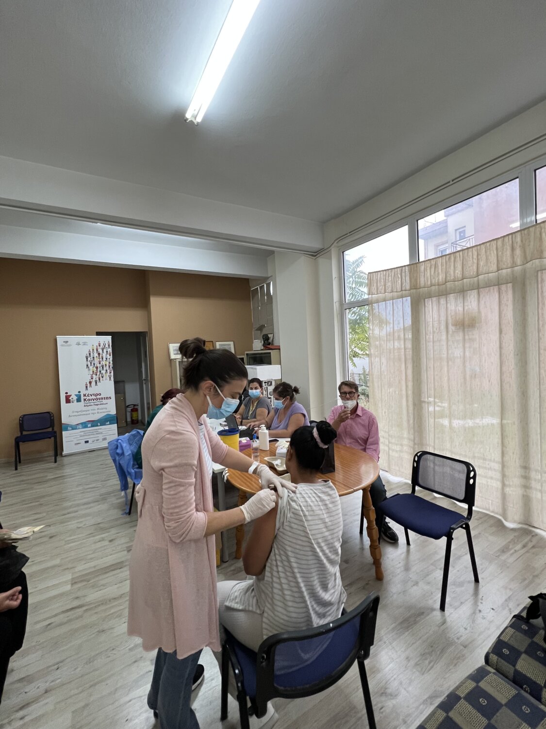 Λάρισα: Αντιτετανικός εμβολιασμός στο χώρο του Παραρτήματος Ρομά ...