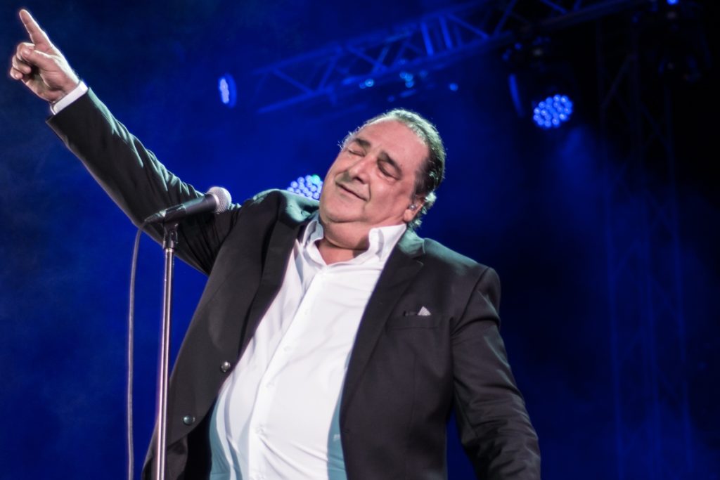 Άνοιξε η διαθήκη του Βασίλη Καρρά - Η περιουσία του ξεπερνά τα 10 ...
