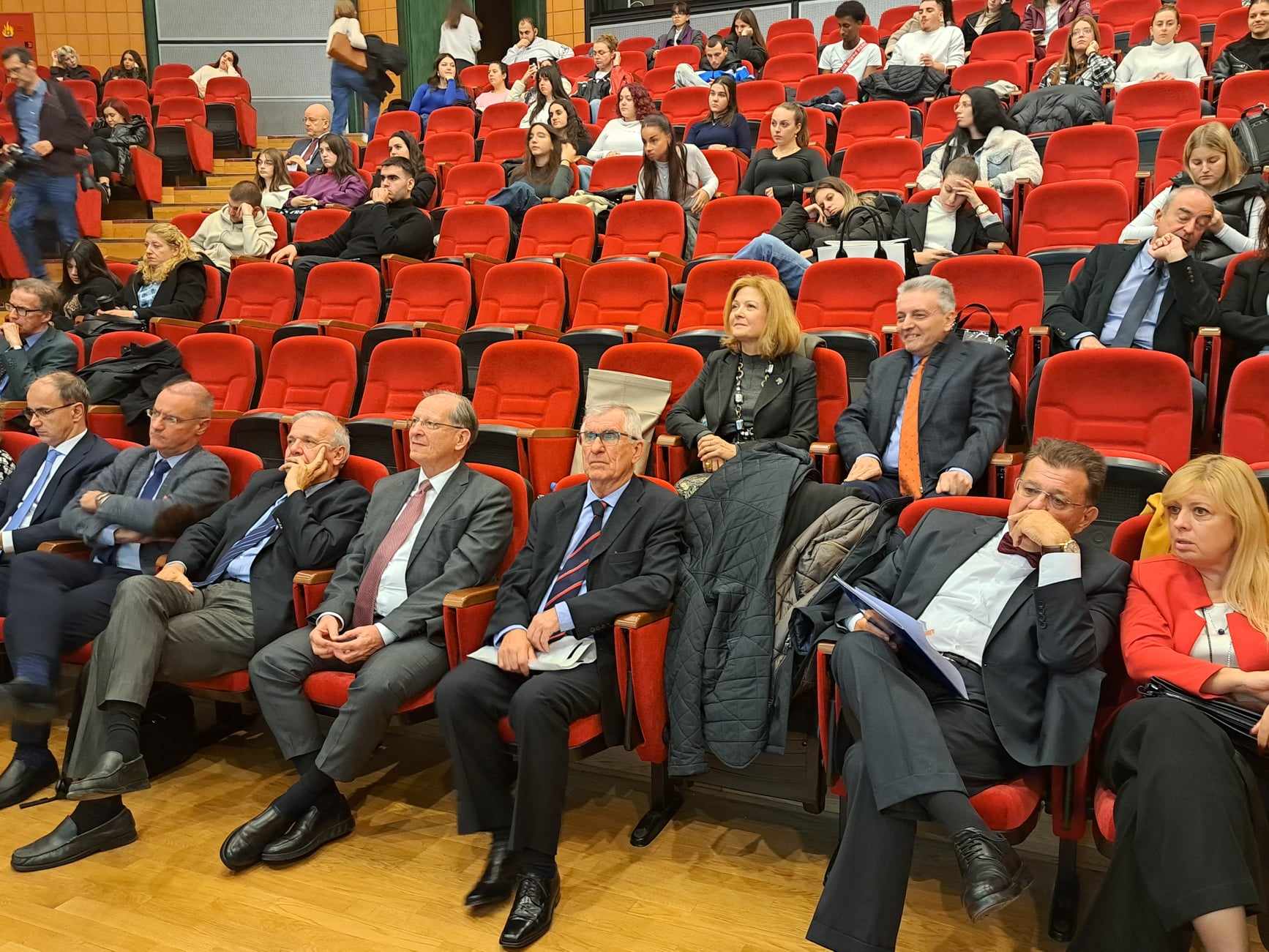 Επίτιμος Διδάκτορας του Πανεπιστημίου Θεσσαλίας αναγορεύτηκε o Σέρβος ...