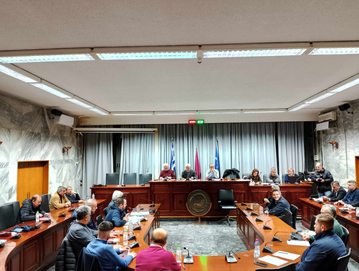 Δημοτικό Συμβούλιο: Εγκρίθηκε με 16 ΝΑΙ ο ισολογισμός - Θ. Μαμάκος: Δεν ...