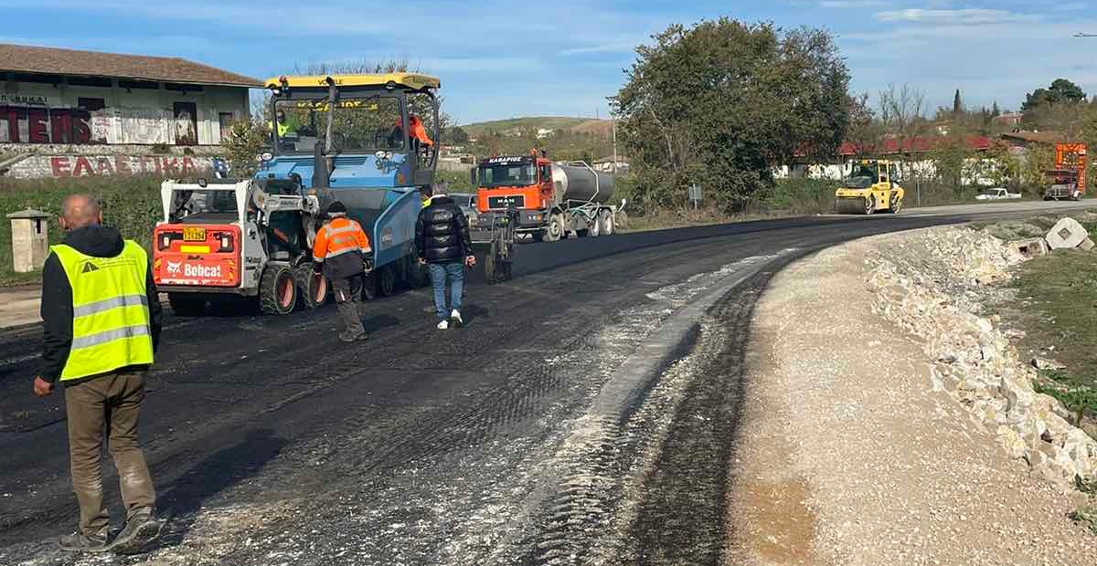 Σε εξέλιξη εργασίες για την αποκατάσταση της π.ε.ο Λάρισας – Φαρσάλων ...