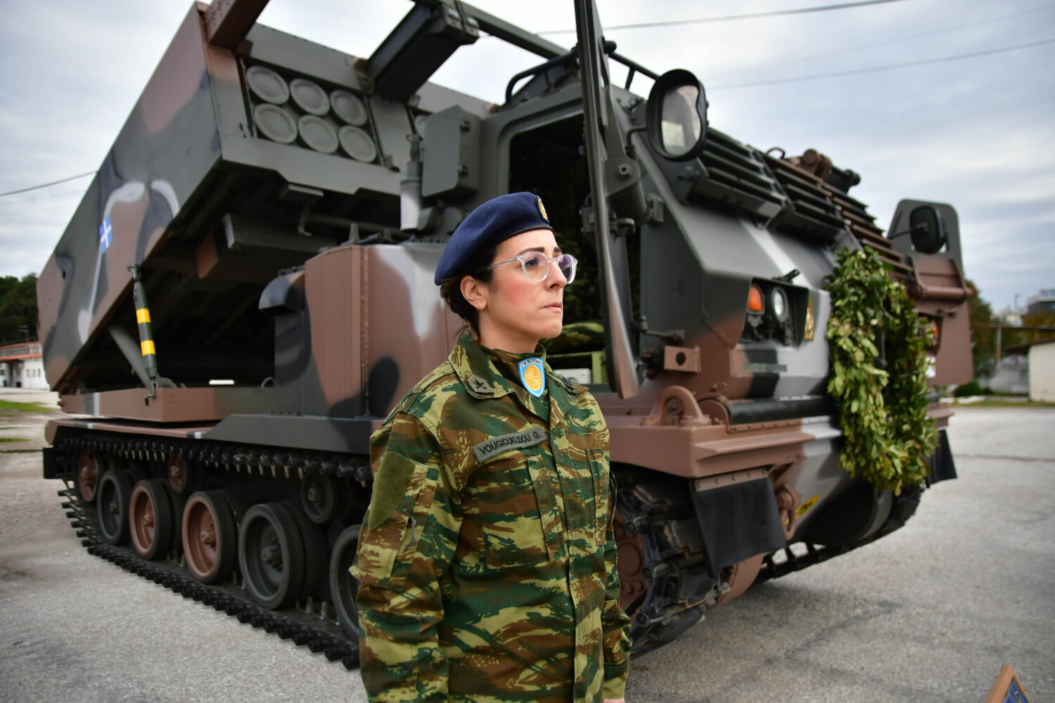 Εορτή Αγίας Βαρβάρας: Εικόνες από την ξενάγηση στην Έκθεση Οπλικών ...