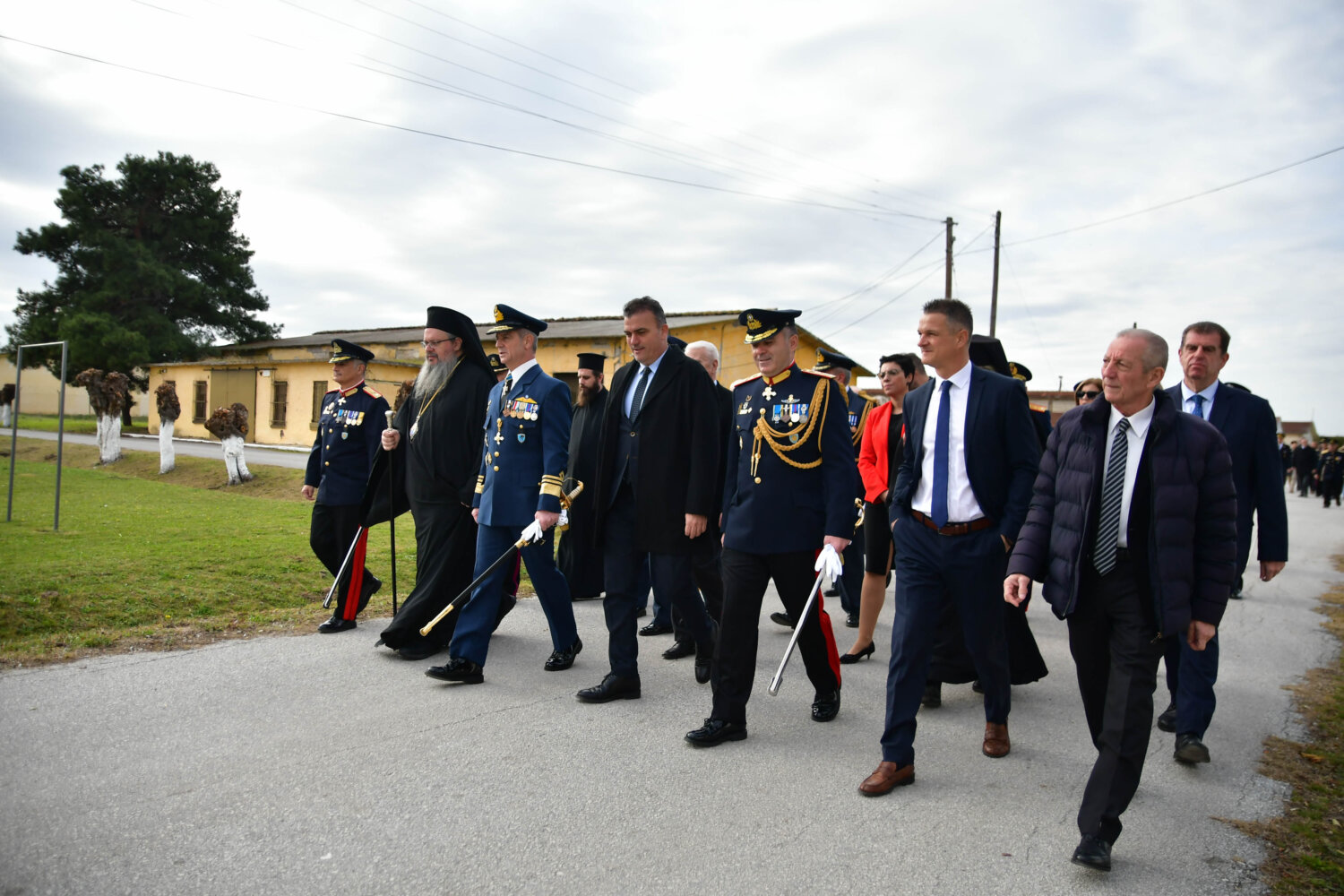 Εορτή Αγίας Βαρβάρας: Εικόνες από την ξενάγηση στην Έκθεση Οπλικών ...