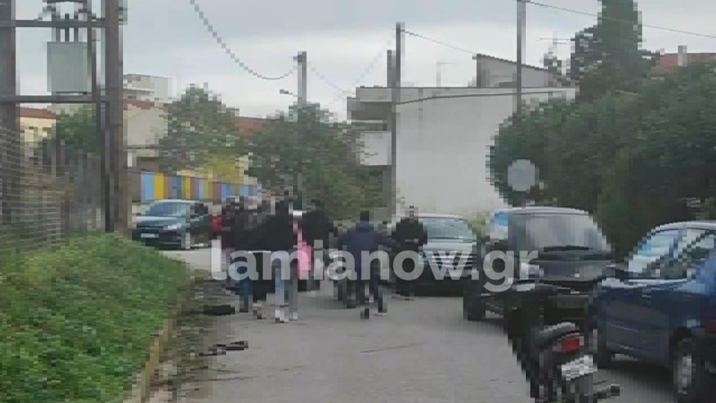Λαμία: Άγριο ξύλο μεταξύ μαθητών κοντά σε σχολείο - larissanet.gr