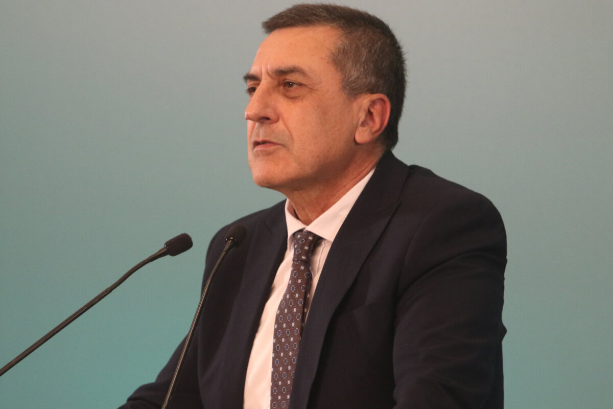 Δείτε "ζωντανά" την ορκωμοσία του νέου Περιφερειάρχη Θεσσαλίας κ ...