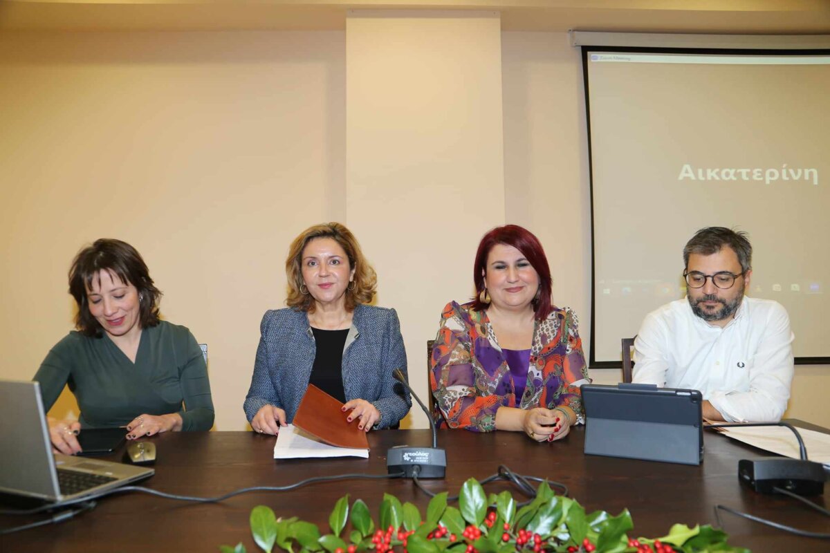 Γιορτάζει τα 50χρονα το Λαογραφικό Μουσείο Λάρισας (φωτ.) - larissanet.gr