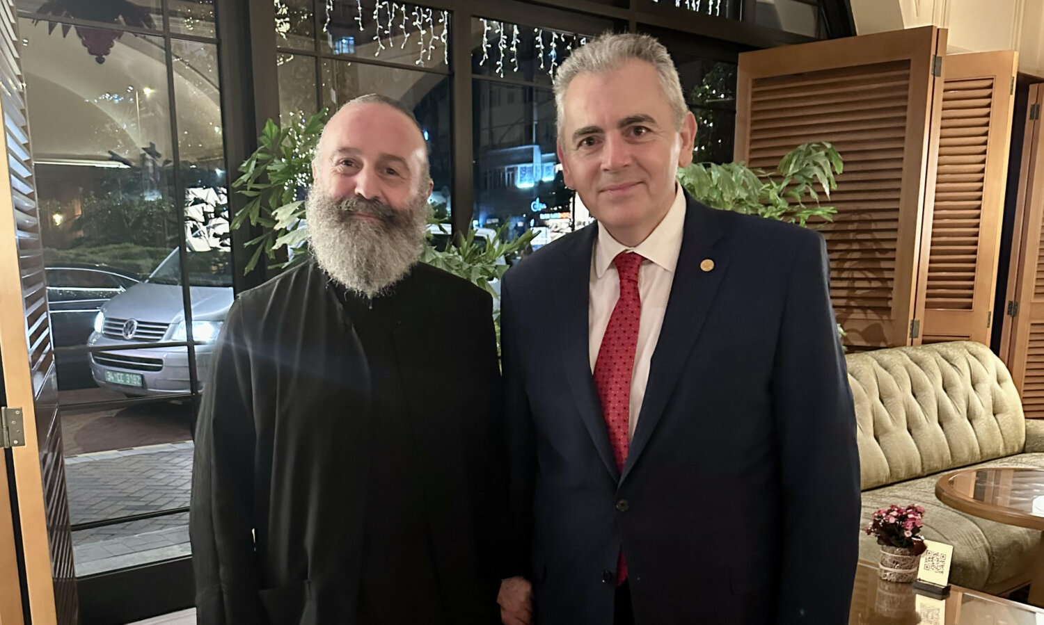 M. Xαρακόπουλος στην Πόλη: Είμαστε όλοι Ρωμιοί Κωνσταντινουπολίτες ...