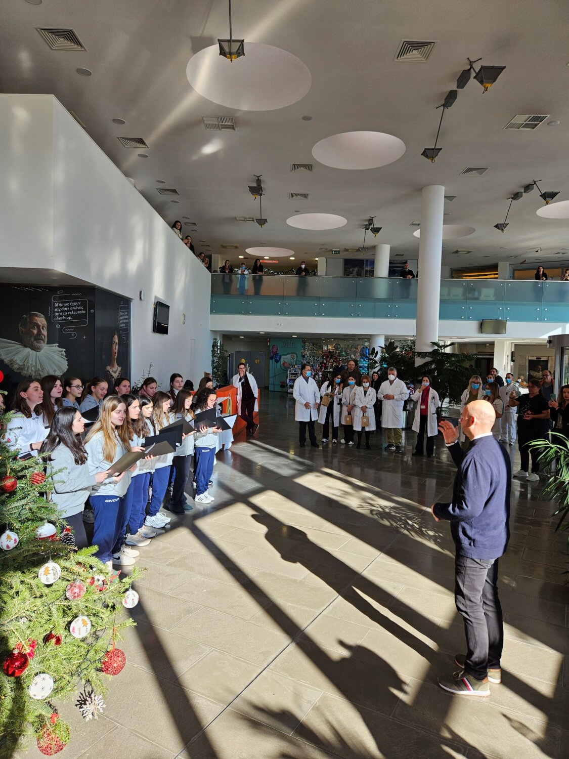 Χριστουγεννιάτικη Γιορτή Προσφοράς στο ΙΑΣΩ Θεσσαλίας (φωτ ...