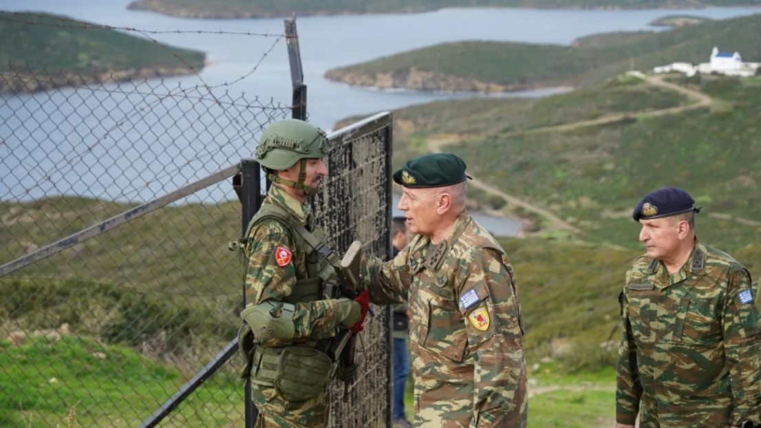 ΓΕΕΘΑ: Ο Κωνσταντίνος Φλώρος επισκέφθηκε μονάδες των Ενόπλων Δυνάμεων ...
