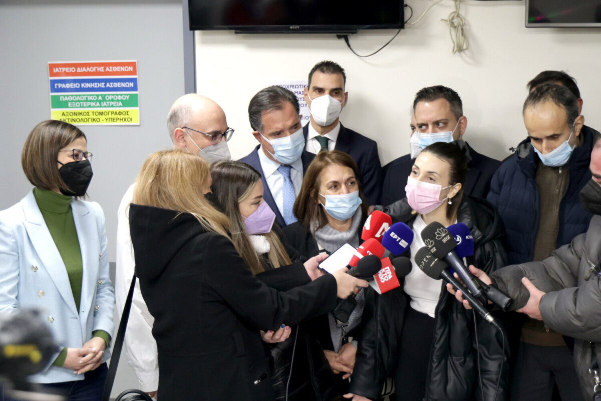 Λαϊκό Νοσοκομείο: Εξιτήριο πήρε η 23χρονη που υποβλήθηκε στην πρώτη ...