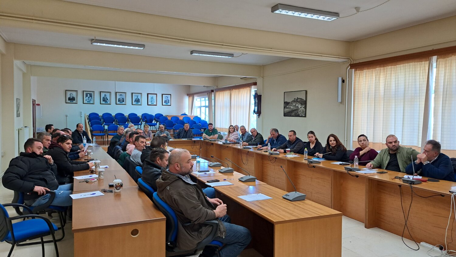 Πρώτη συνάντηση του Δημάρχου Ελασσόνας με τους νέους προέδρους ...