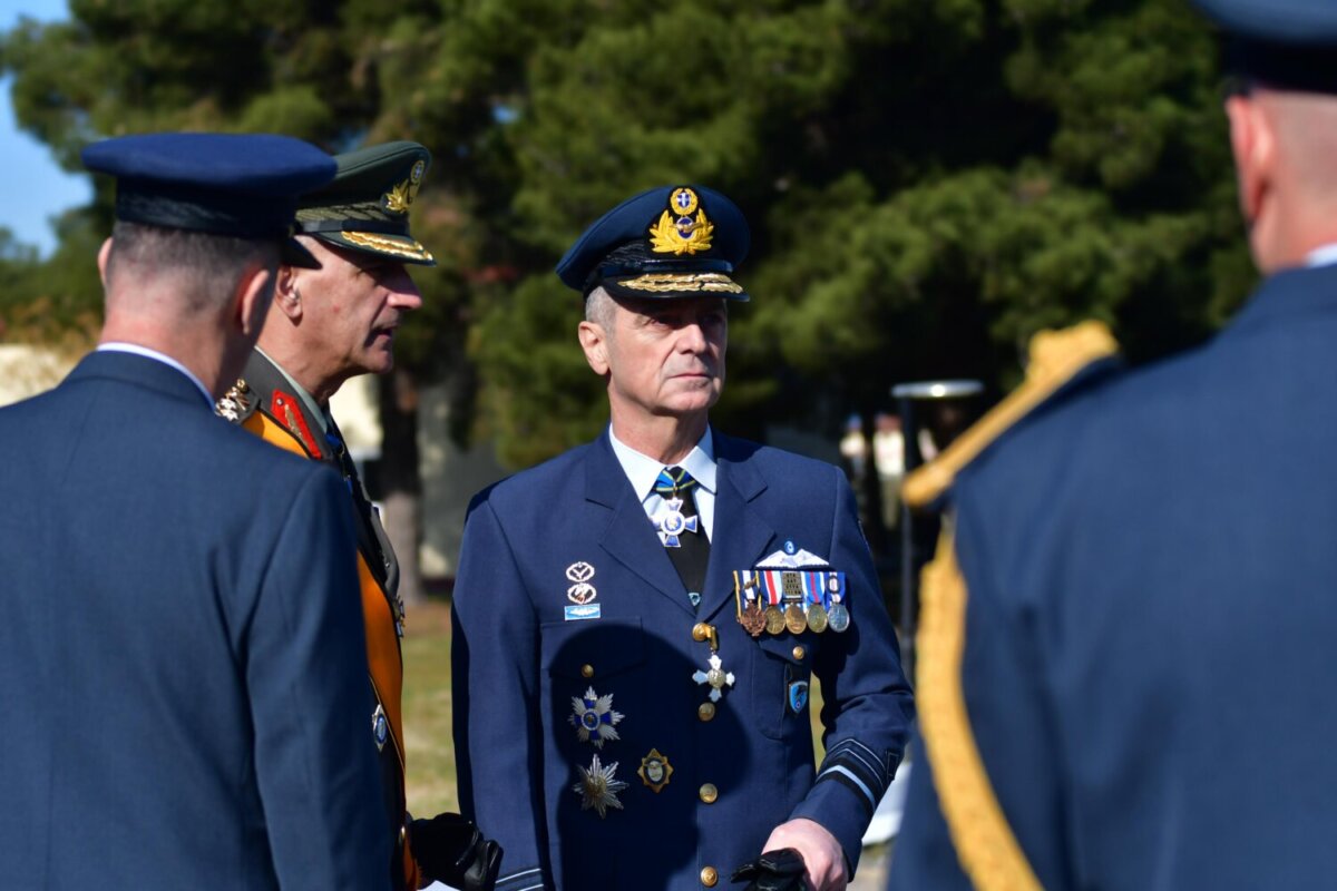 Λάρισα: "Αλλαγή σκυτάλης" στο Αρχηγείο Τακτικής Αεροπορίας - Ανέλαβε ο ...