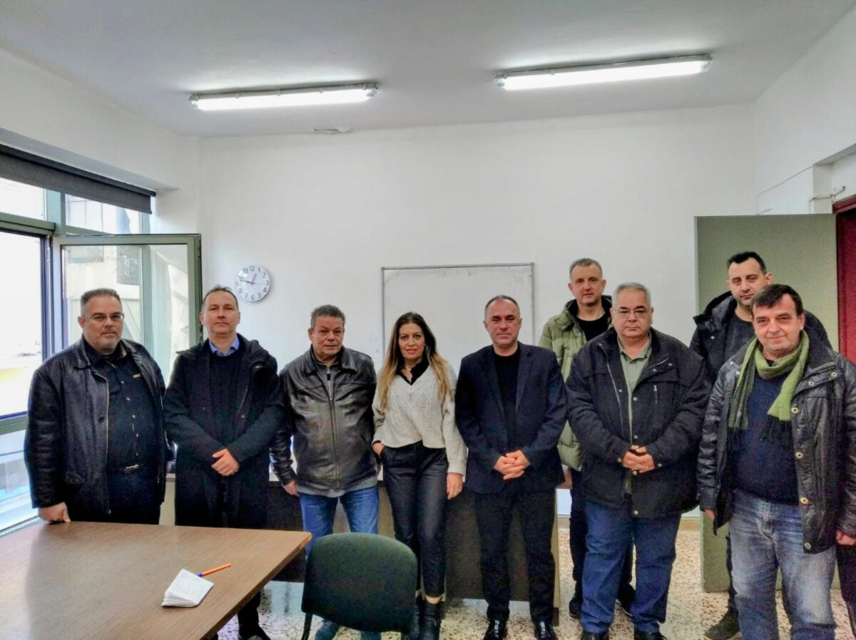 Συνάντηση αντιπροσωπείας του ΚΚΕ με εκπροσώπους των Δ.Σ. των ...