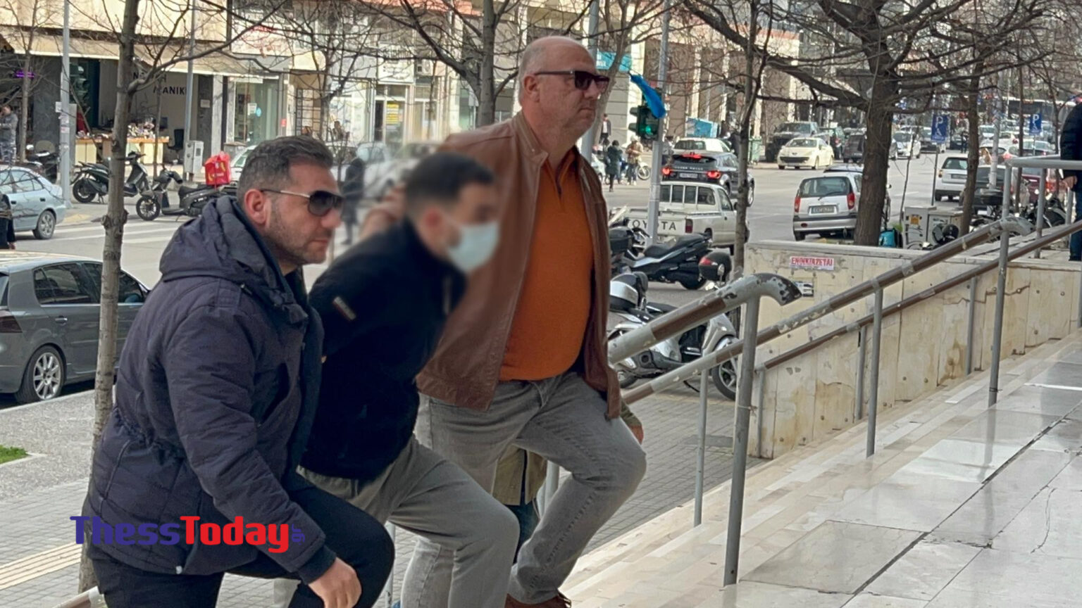 Θεσσαλονίκη: Στη ΜΕΘ για 11η μέρα ο φοιτητής που ξυλοκόπησε ο τράπερ ...
