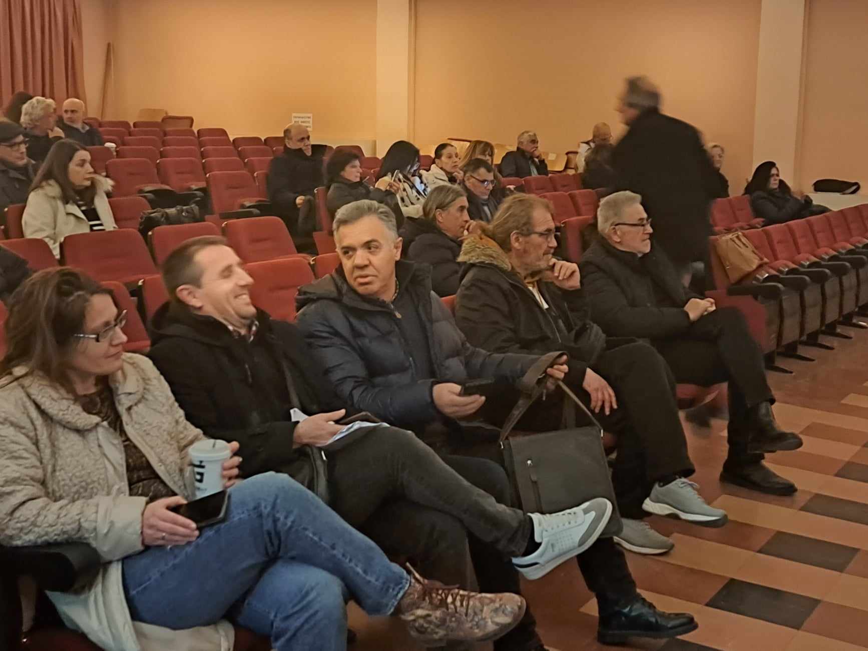 Ψηφίσματα από τη Γενική Συνέλευση της ΕΛΜΕ ν. Λάρισας - larissanet.gr