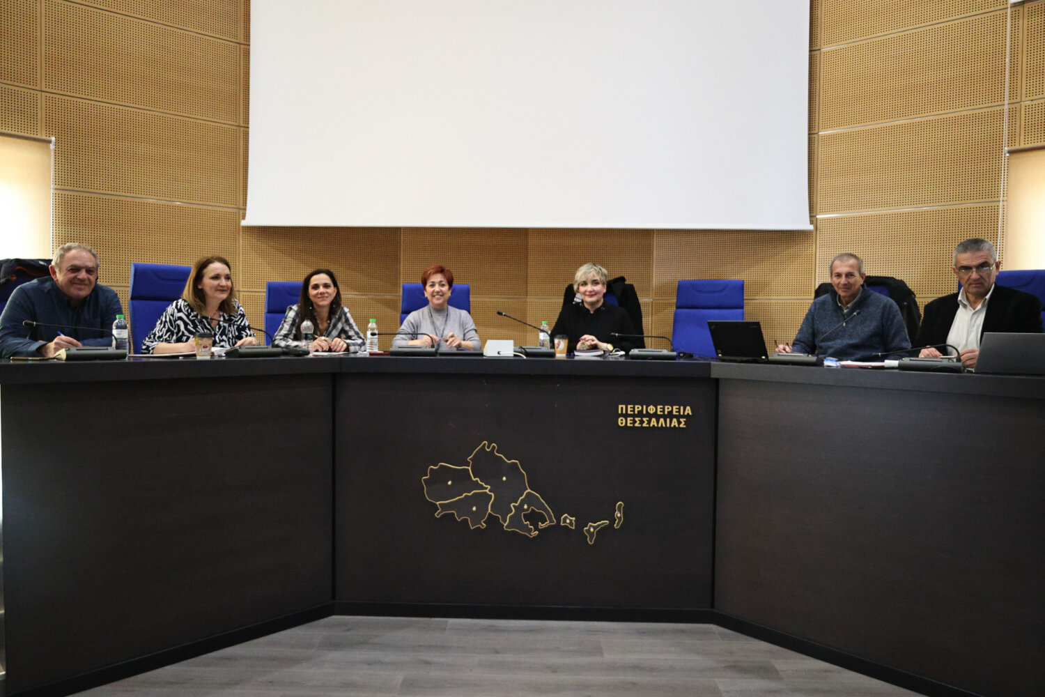 Υποστελέχωση και υποχρηματοδότηση των υπηρεσιών στις Περιφέρειες ...