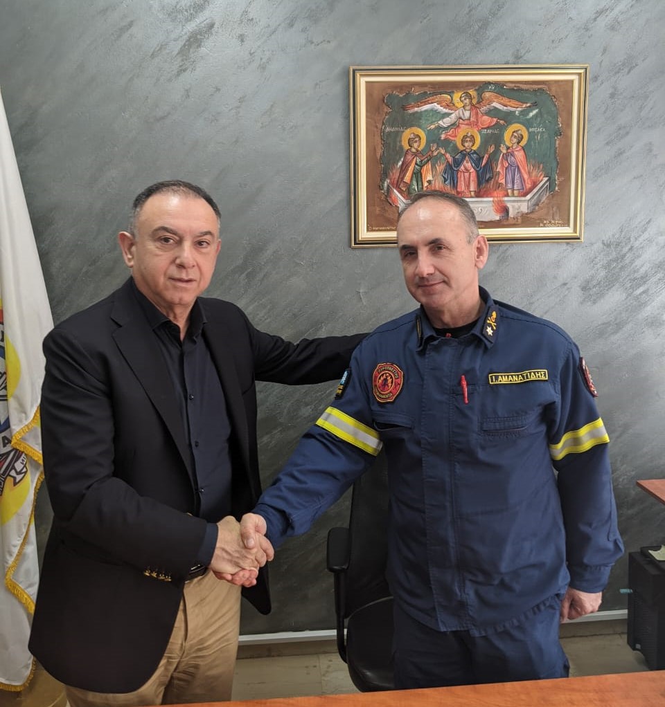 Ο Χρήστος Κέλλας στην Πυροσβεστική Διοίκηση Θεσσαλίας - larissanet.gr