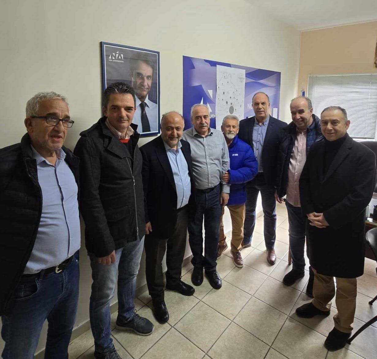 Στα γραφεία της ΔΕΕΠ ΝΔ Λάρισας ο Δ. Τσιόδρας - larissanet.gr