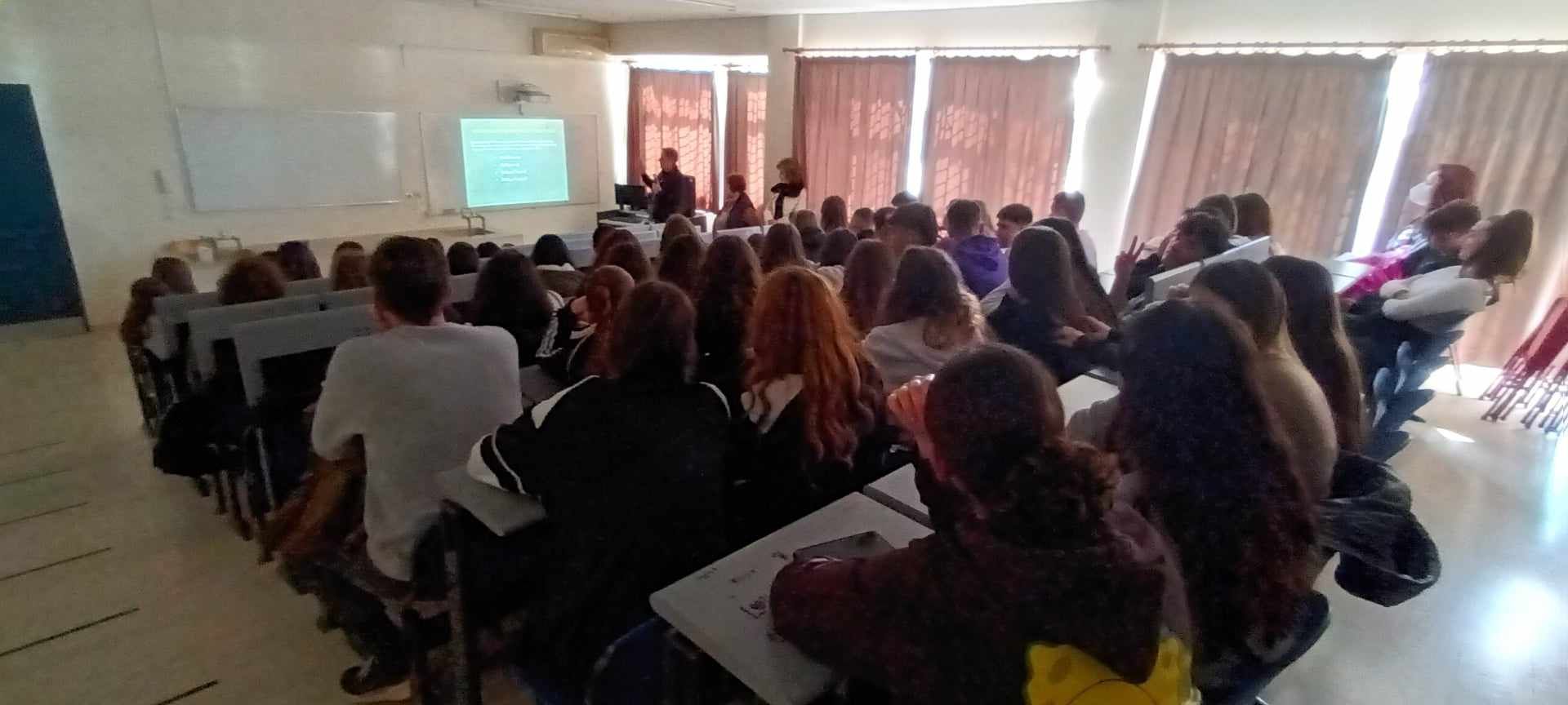 Το 12ο ΓΕΛ Λάρισας επισκέφτηκε το 7ο ΕΠΑΛ & το 3ο ΕΚ (φωτ.) - larissanet.gr