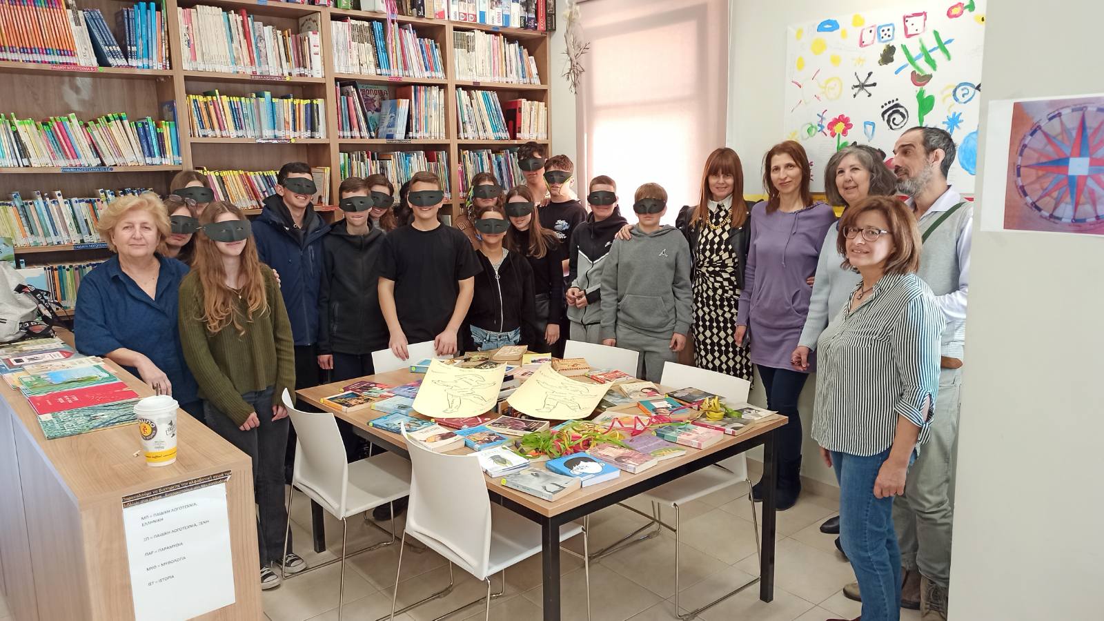 Μαθητές του Γυμνασίου στη Δημοτική Βιβλιοθήκη Νίκαιας - larissanet.gr
