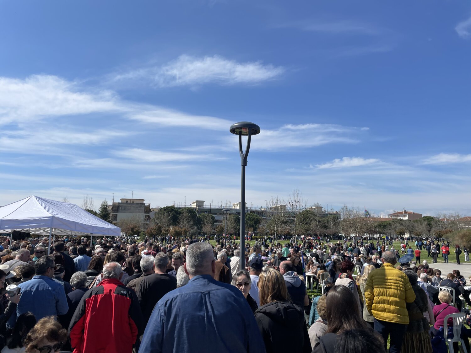 Καθαρά Δευτέρα: Γλέντησαν στο πάρκο Χατζηχαλάρ οι Λαρισαίοι – Εδέσματα ...