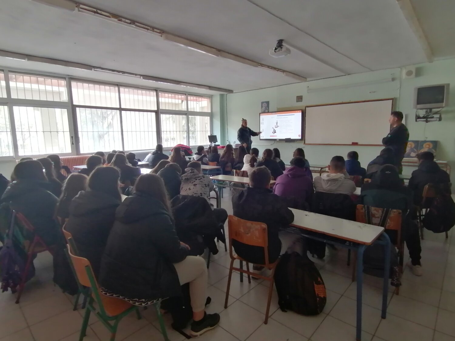 Με επιτυχία ολοκληρώθηκαν μαθήματα Πρώτων Βοηθειών στο 6ο Γυμνάσιο ...