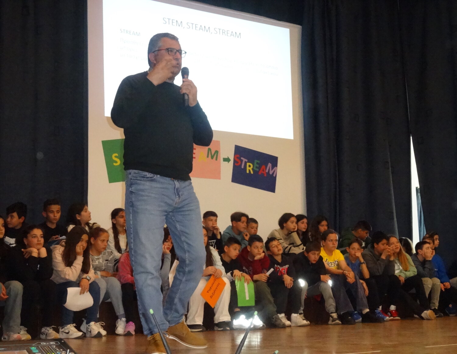 Ρομποτικές «δημιουργίες» και βράβευση μαθητών από το Δημοτικό Σχολείο ...