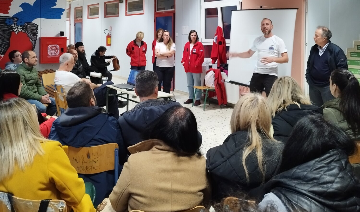 Σεμινάριο Πρώτων Βοηθειών στο 3ο Εσπερινό ΕΠΑ.Λ. Λάρισας - larissanet.gr