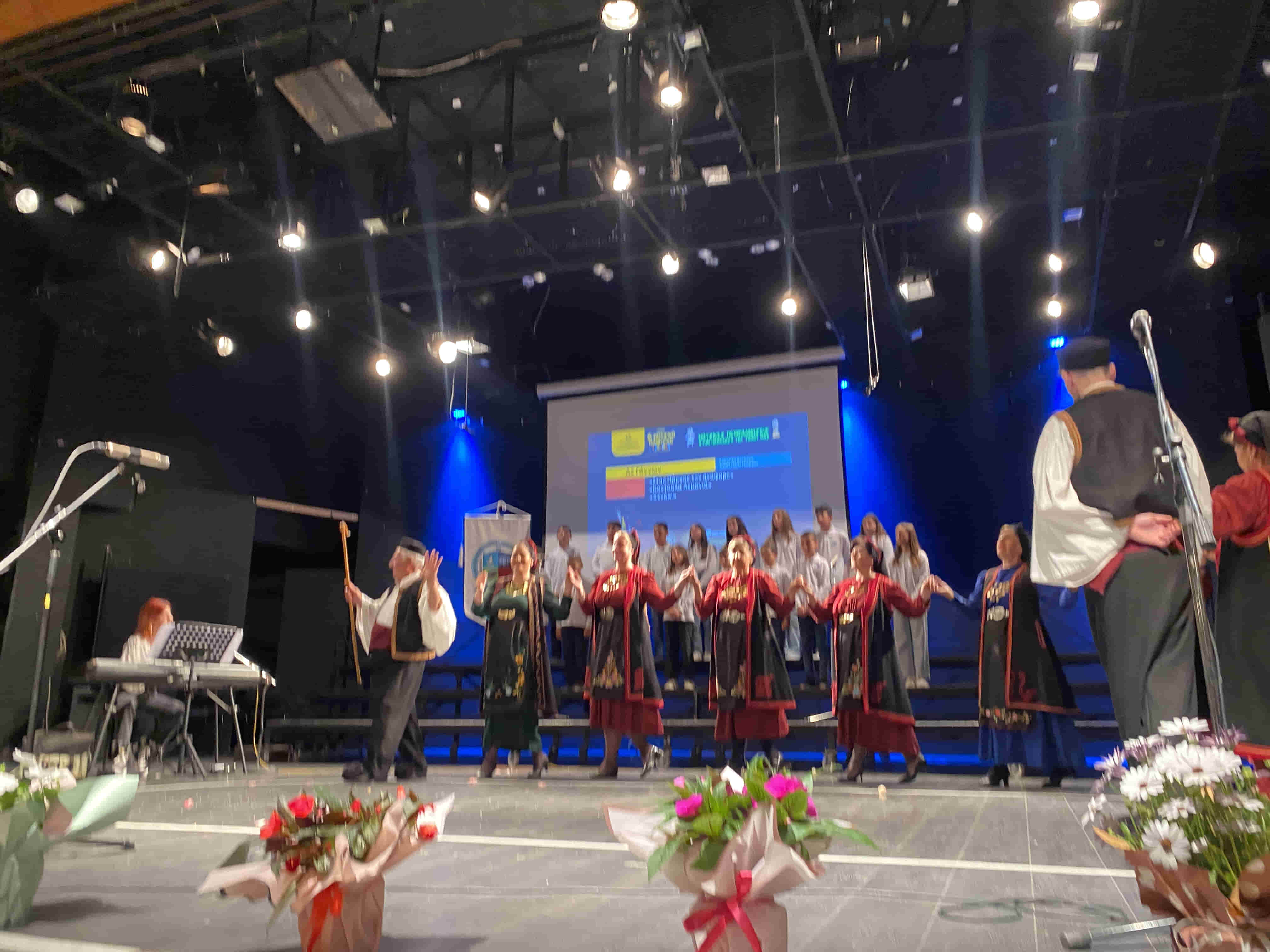 Το Δημοτικό Σχολείο Γόννων στο 6ο Μουσικό Μαθητικό Φεστιβάλ - larissanet.gr