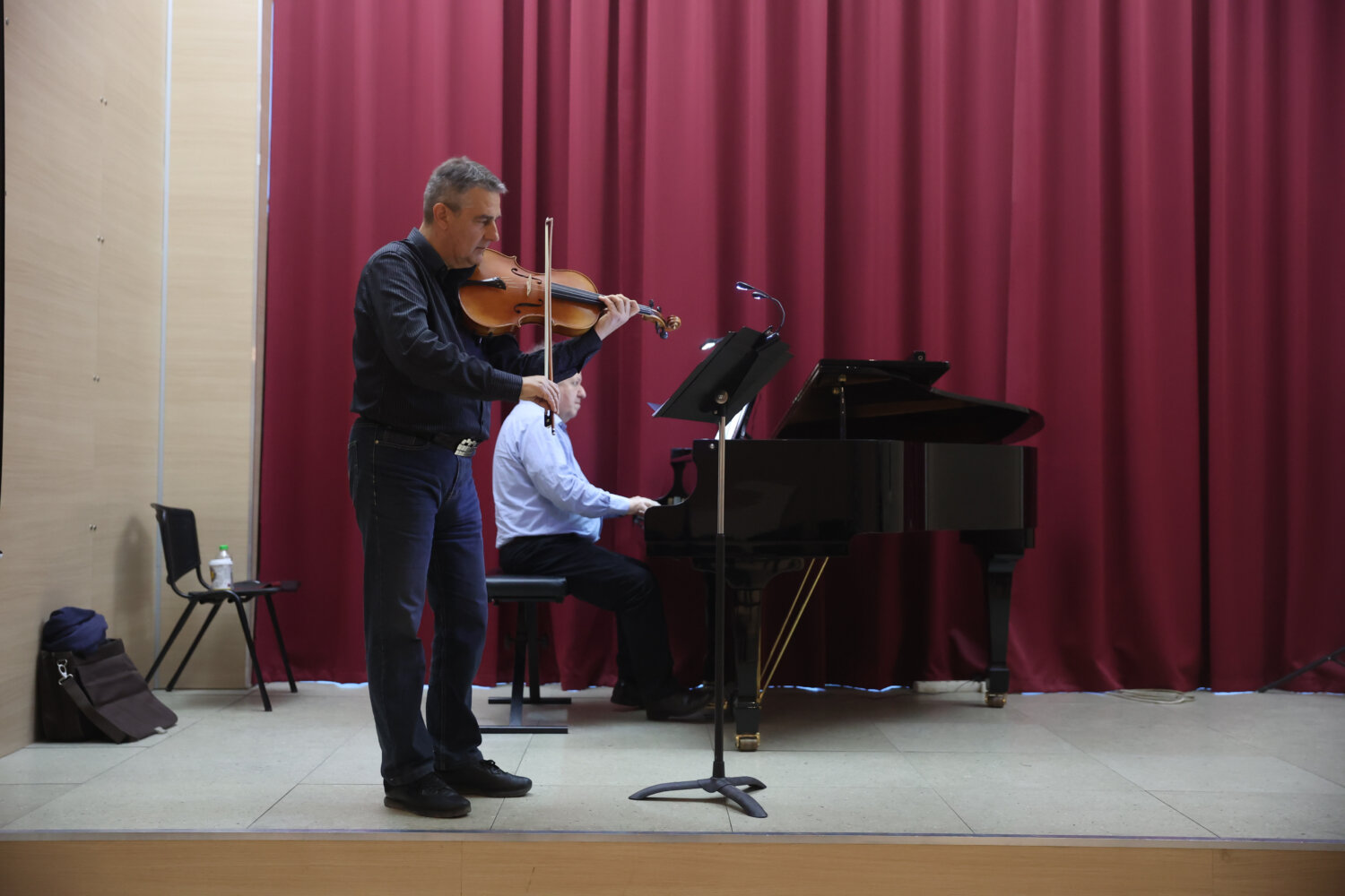 Μια μοναδική συναυλία με έργα για βιόλα και πιάνο στο Σύγχρονο Ωδείο ...