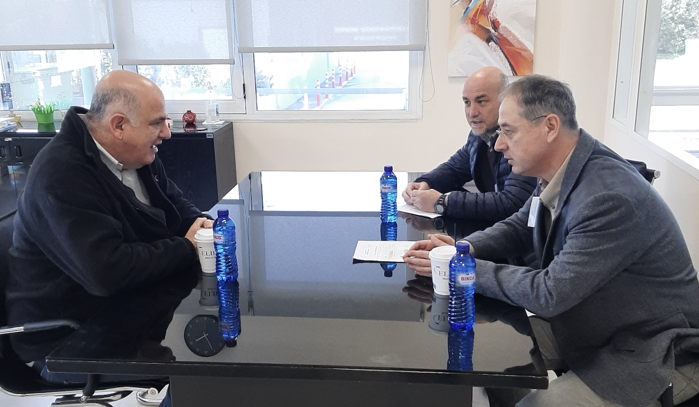Σημαντική προσφορά της ΕΛΒΑΚ. Α.Ε. στο Κοινωνικό Παντοπωλείο Δ ...