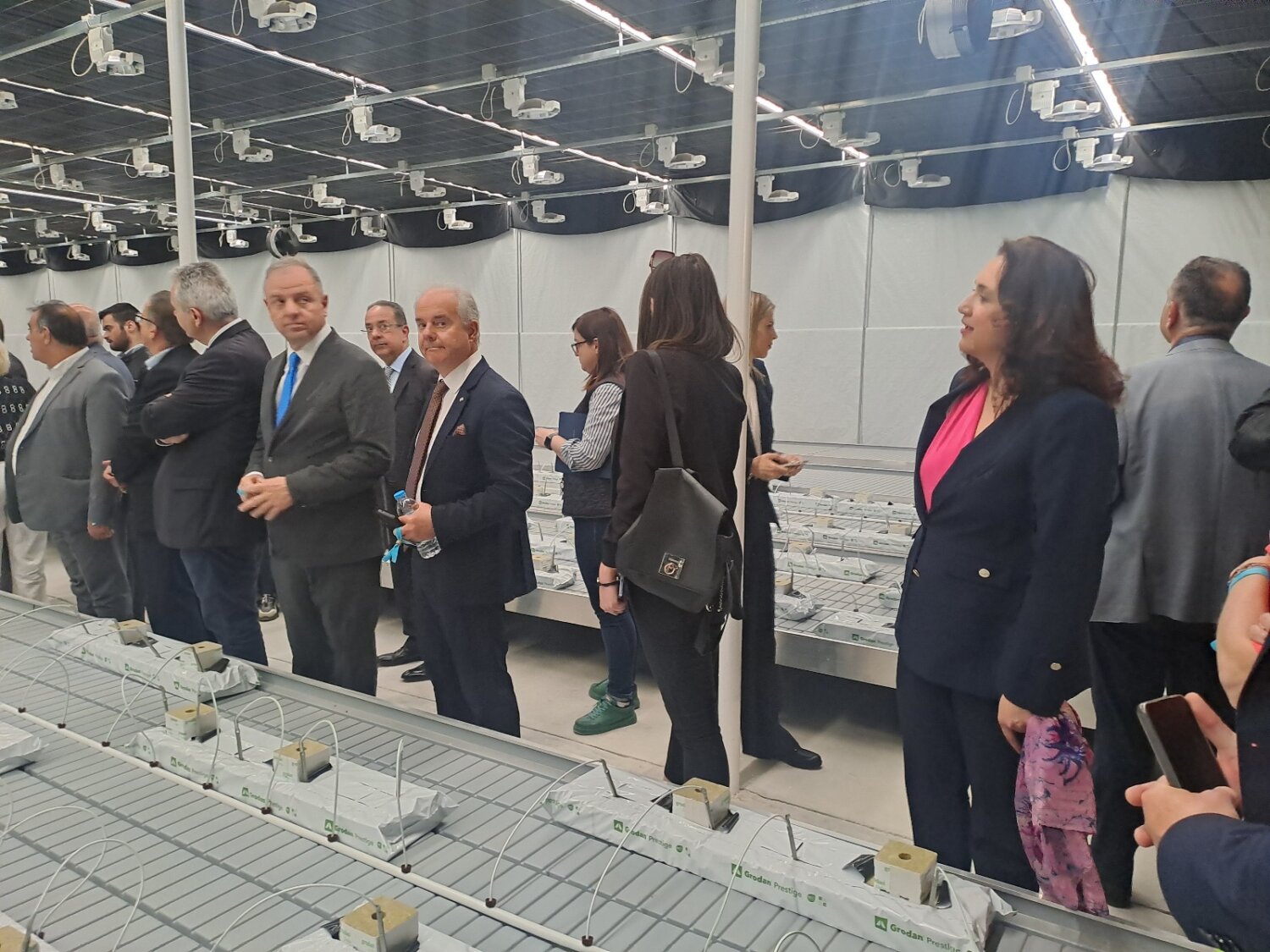 Στην παρουσίαση της καθετοποιημένης μονάδας φαρμακευτικής κάνναβης ...