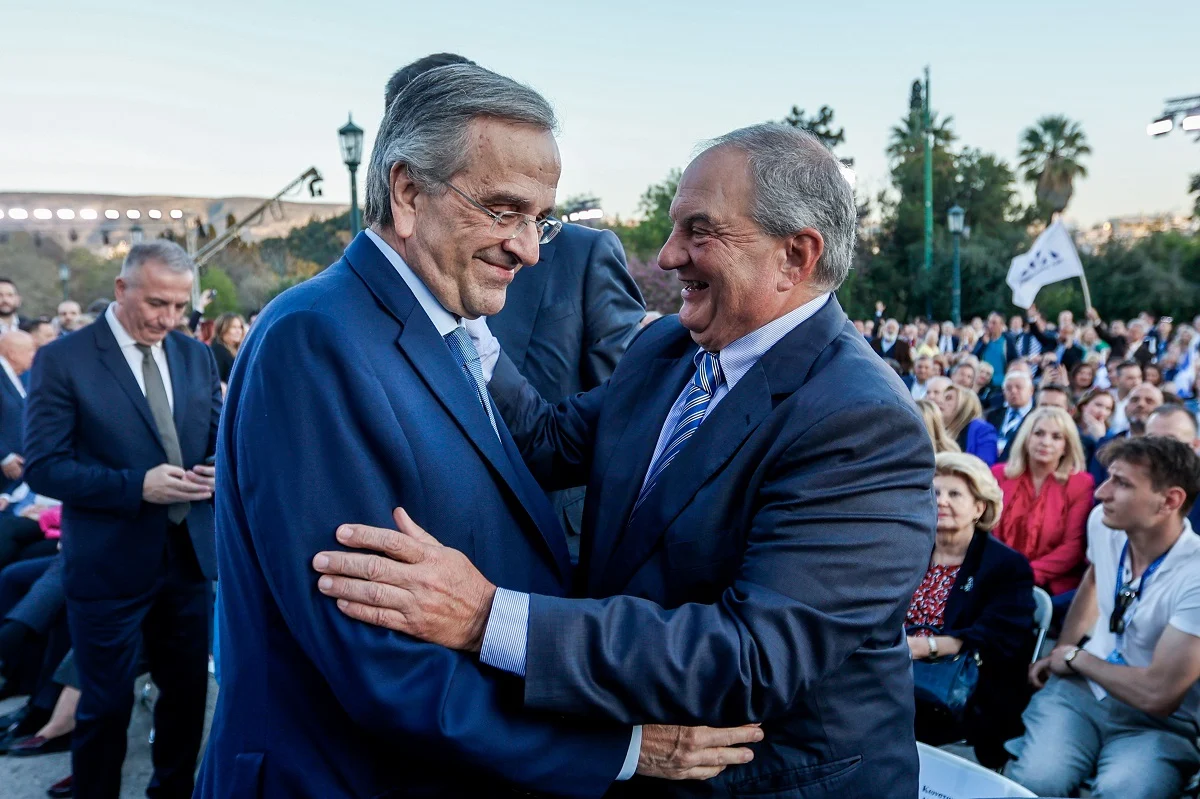 Ο Καραμανλής, ο Σαμαράς και η «λευκή απεργία» στην πορεία για τις ...