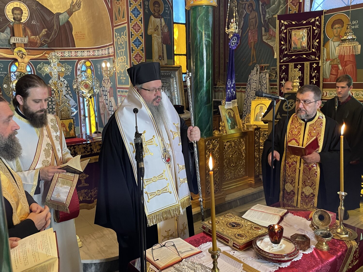 Ευχέλαιο στο παρεκκλήσι του Γενικού Νοσοκομείου Λάρισας - Θερμά λόγια ...