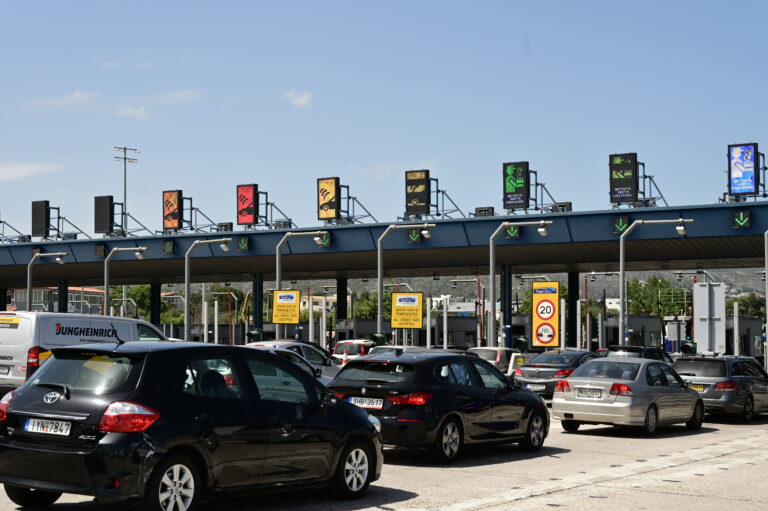 Επιστροφή των εκδρομέων του Πάσχα: Αυξημένη η κίνηση σε οδικό δίκτυο ...