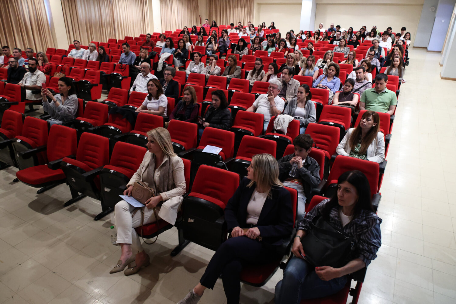 Ενωμένα Φροντιστήρια: Εκδήλωση για την αντιμετώπιση του άγχους των ...