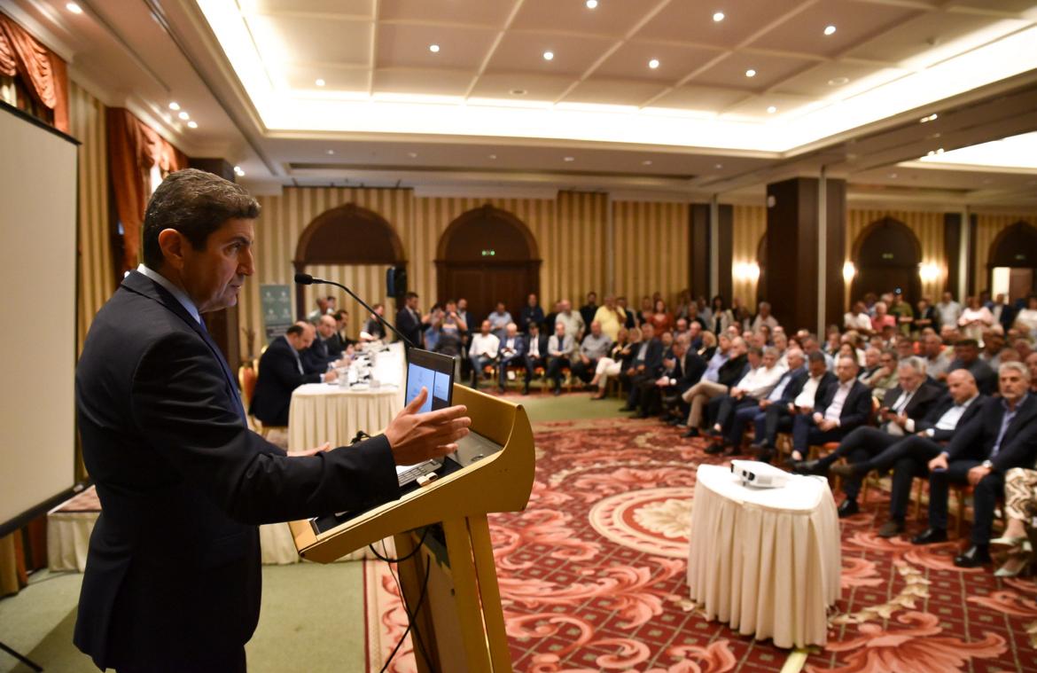 Αυγενάκης από Λάρισα: Το ΥΠΑΑΤ έχει καταβάλει μέχρι σήμερα 569 εκατ ...