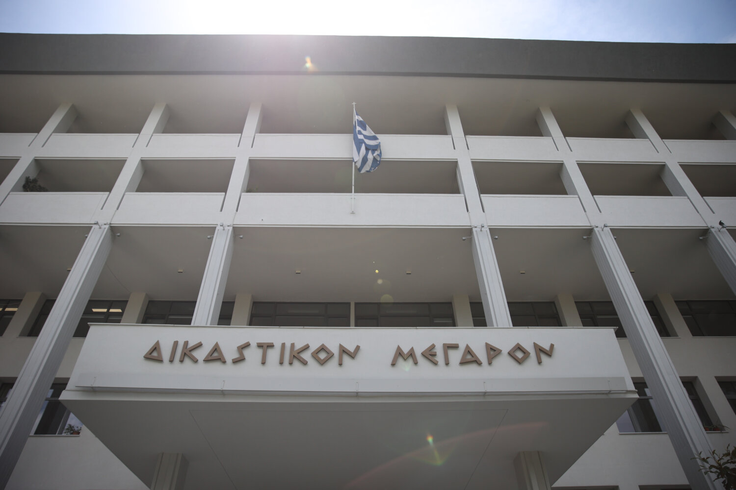 Δίκη για τον Ιανό - Πρόταση εισαγγελέα: Ένοχοι ο αντιπεριφερειάρχης ...