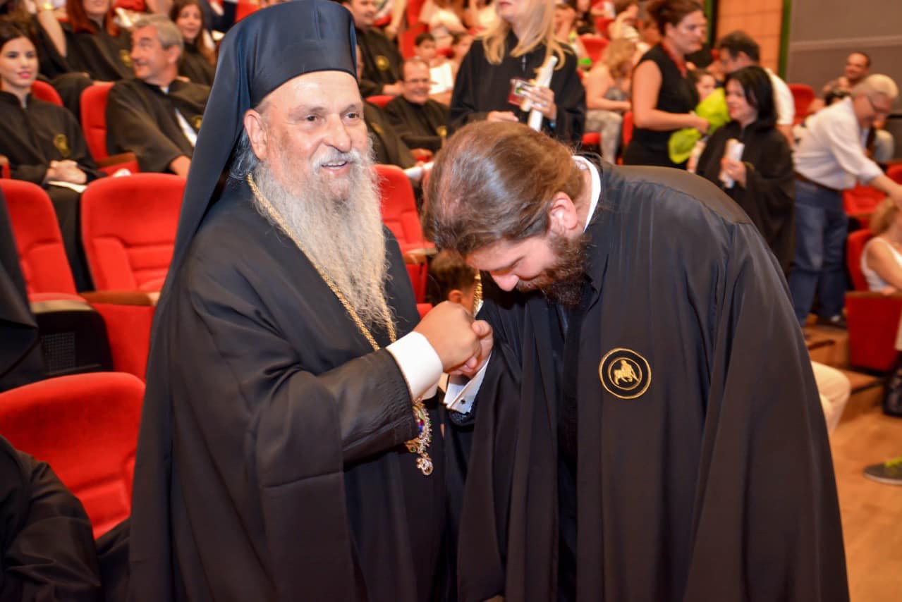 "Πριν 30 χρόνια ξεκίνησες το ταξίδι σου για τη Λάρισα κι από εκεί στον ...