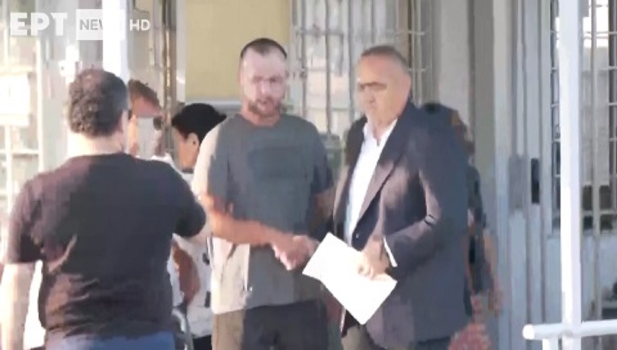 Άδεια εξόδου για τον Φρ. Μπελέρη προκειμένου να ορκισθεί ευρωβουλευτής ...