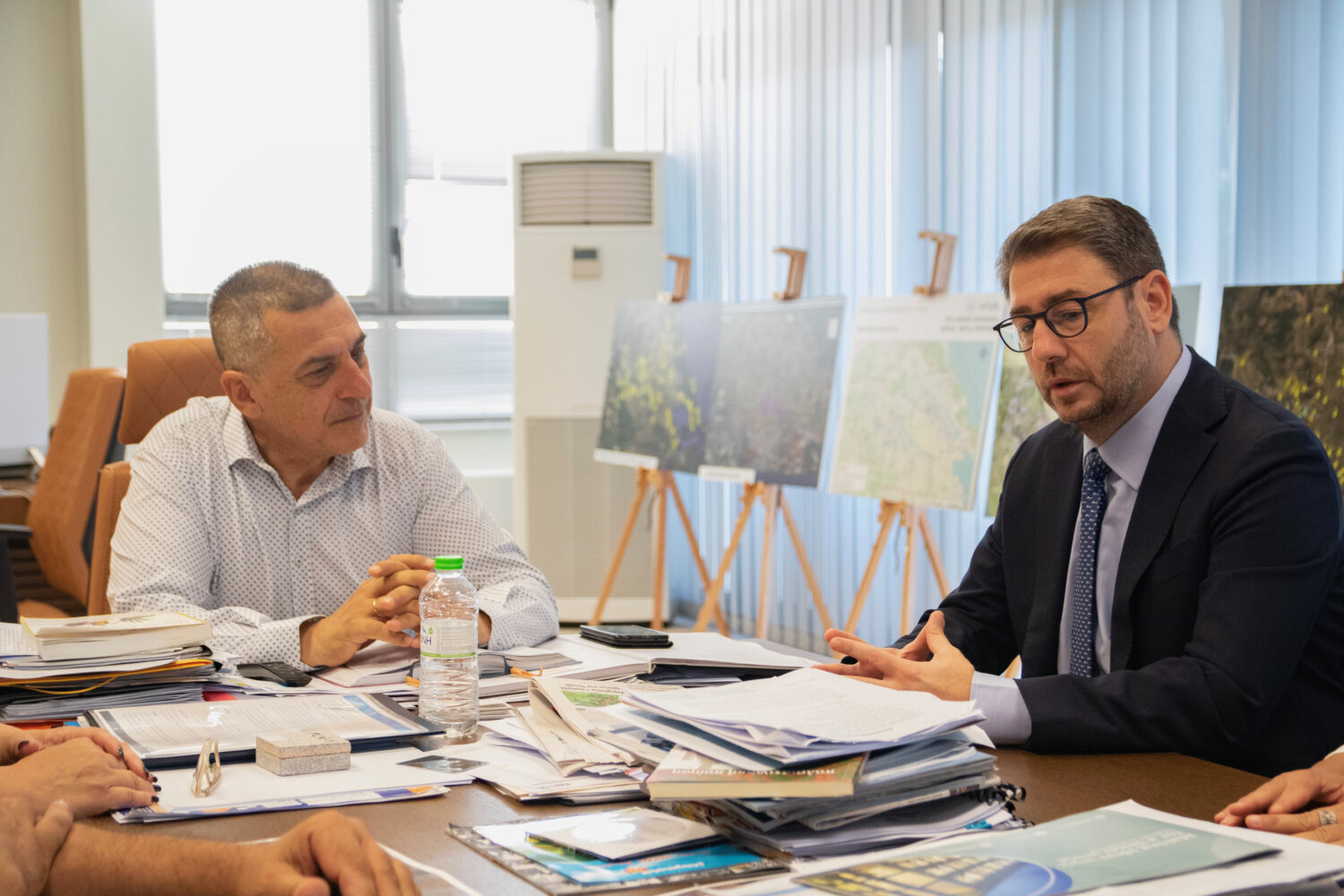 Στον Δ. Κουρέτα ο Ν. Ανδρουλάκης: "Επί τάπητος" η κατάσταση στη ...