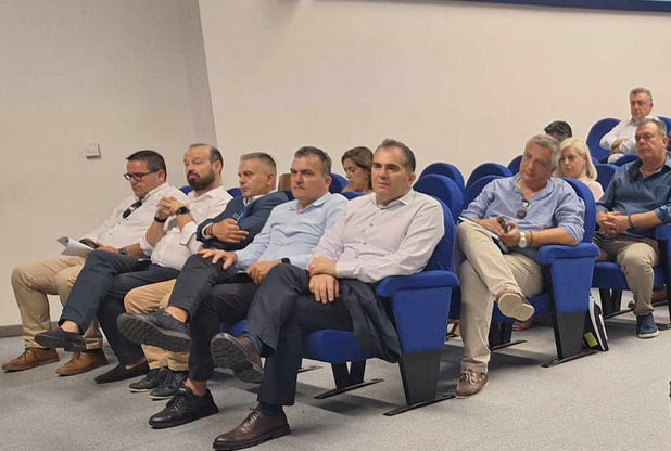 Στο ΥΠΕΝ ο Δήμαρχος Λαρισαίων - larissanet.gr