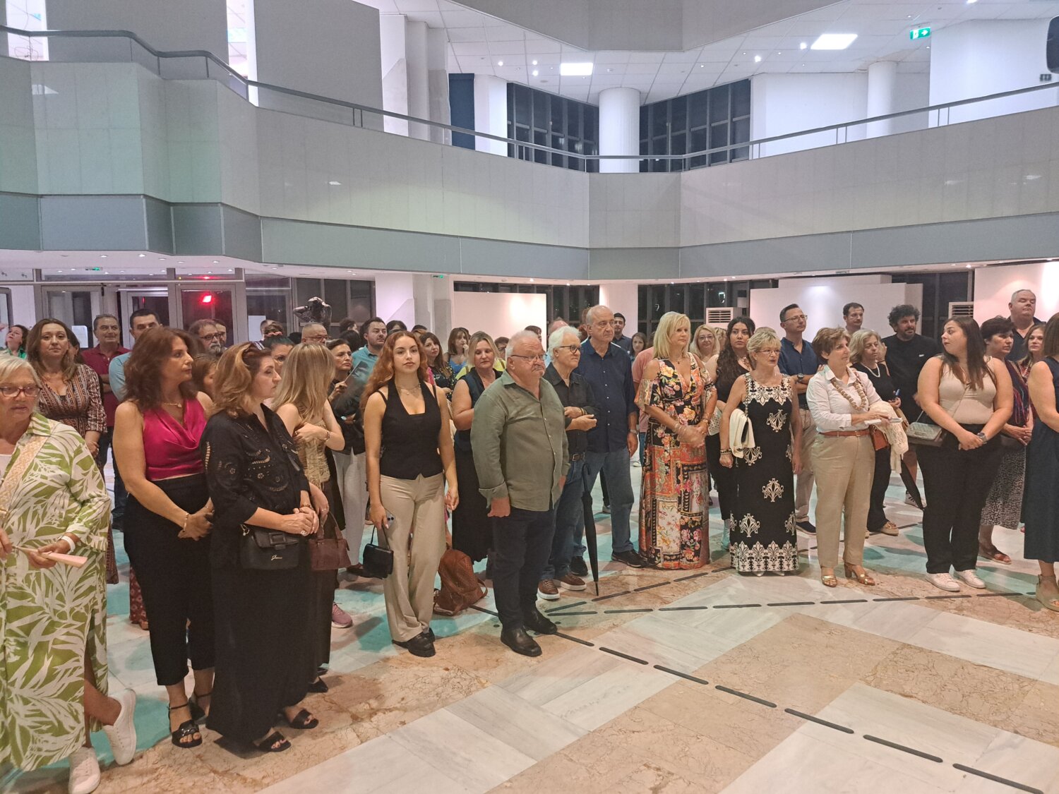 Η Δημοτική Πινακοθήκη Λάρισας, ο Φιλόλαος Τλούπας και η τέχνη που ...