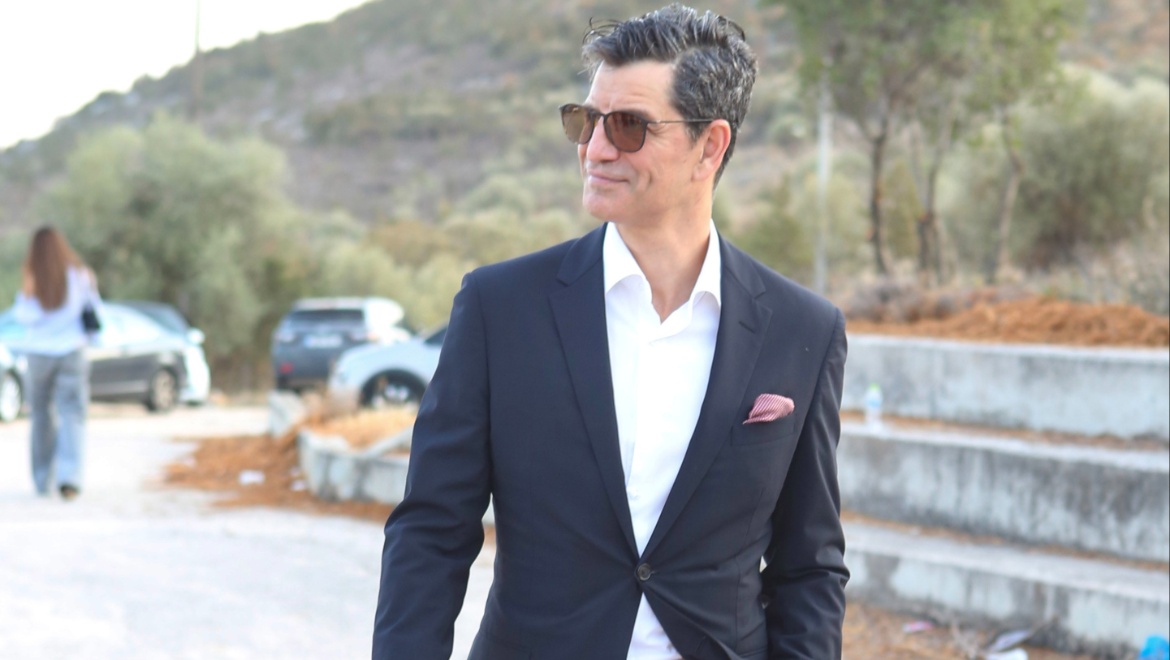 Σάκης Ρουβάς: Οι πρώτες του δηλώσεις για τον γάμο του αδελφoύ του ...